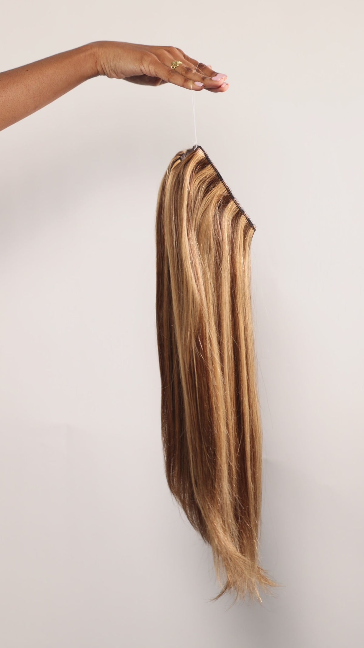 #4/12 Duo Tone Aura Hair Extension | AquaLyna Hair Extensions | AquaLyna